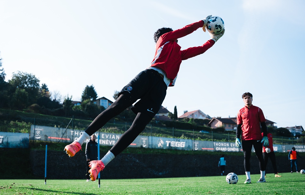 Paris Saint-Germain Academy Goalkeeper Academy - Paris Saint-Germain ...